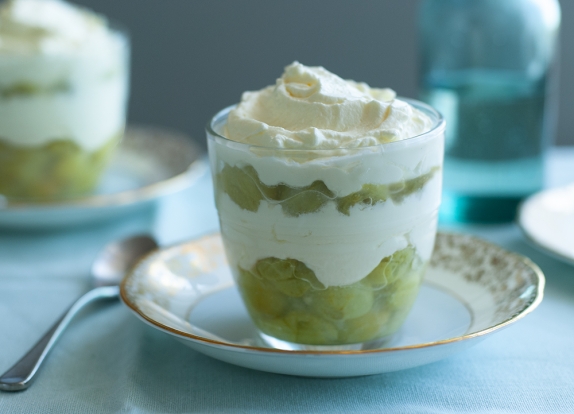 Gooseberry and Elderflower Fool - Wild Food UK